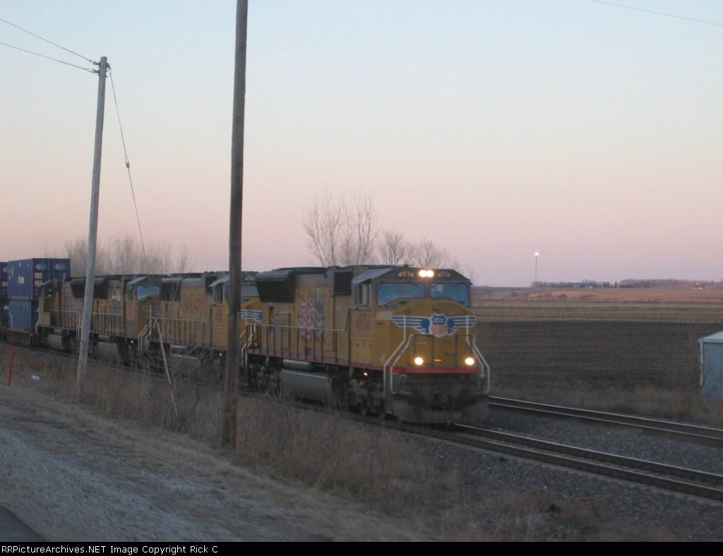 UP 4974 Leads Containers WB